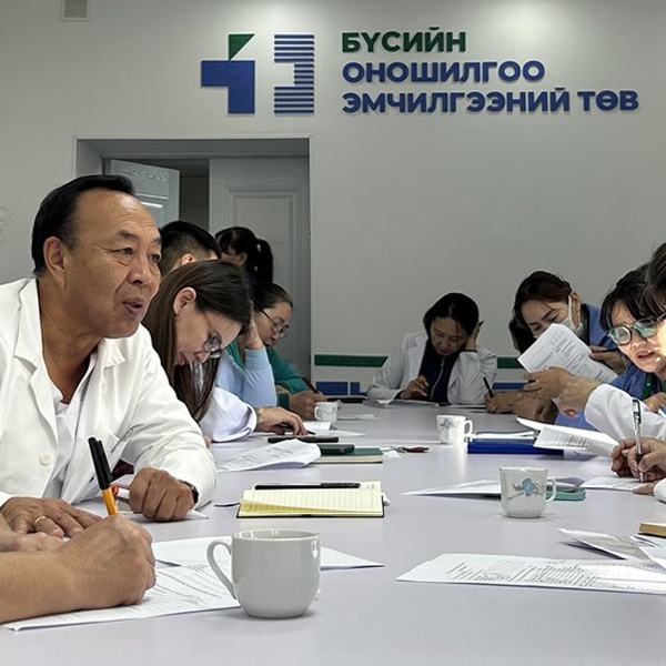 Төвийн мэргэжилтнүүд орон нутагт албан томилолтоор ажиллаа Эрүүл мэндийн хөгжлийн төв