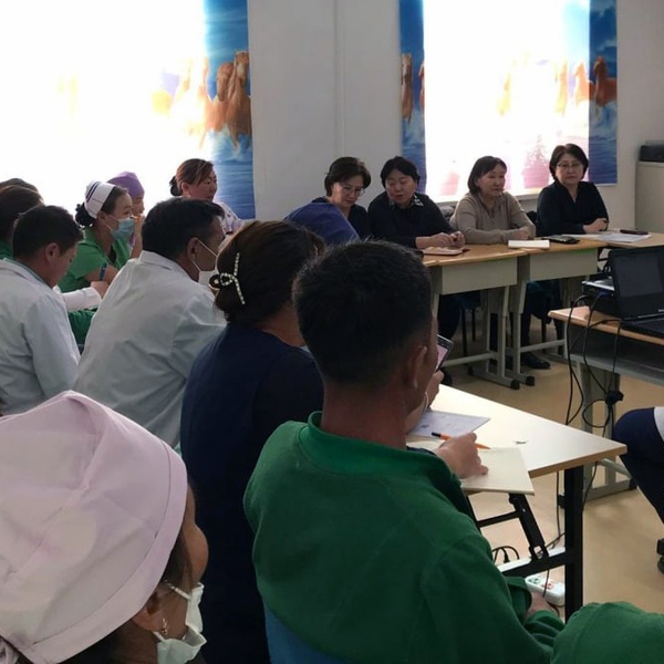 Магадлан итгэмжлэлийн шинжээчид орон нутагт ажиллаж байна Эрүүл мэндийн хөгжлийн төв