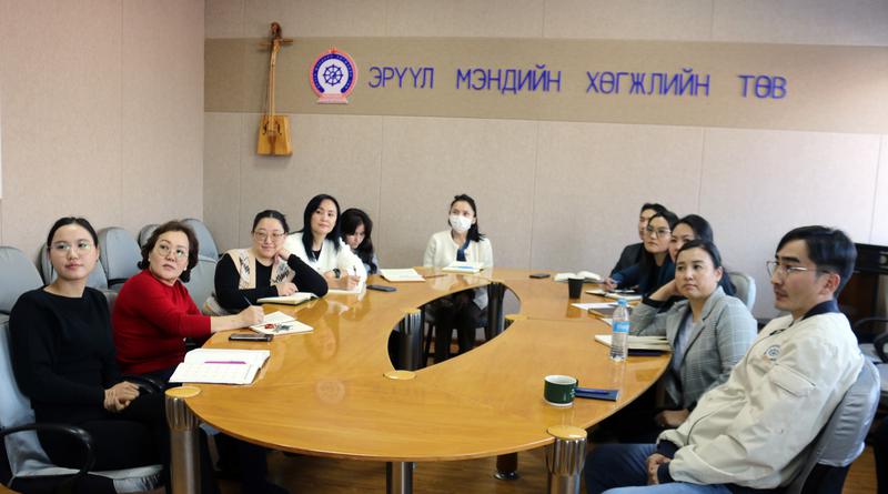 “Эрүүл мэндийн үйлчилгээнд тавих шаардлага MNS 7014:2023 стандарт”-ыг танилцуулах сургалт зохион ...