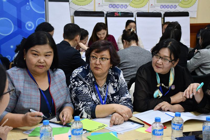 СУРГАГЧ БАГШ БЭЛТГЭХ СУРГАЛТ БОЛЖ БАЙНА Эрүүл мэндийн хөгжлийн төв